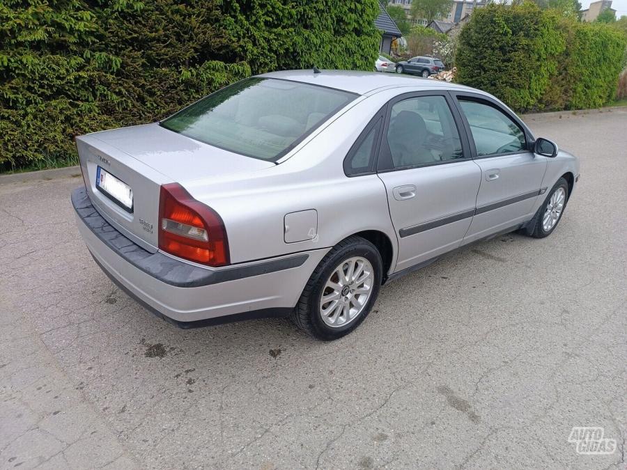Volvo S80 2000 Raseiniai, ar dzinēja tilpumu 2.50 L un nobraukumu 331 tūkst. km par 880 €, foto 7 vietnē AUTOMOTO.COM.LV