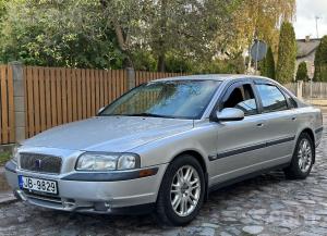 Volvo S80 2000 in Jelgava, with an engine capacity of 2.40 L and mileage of 481 thousand km for 1200 €, photo 3 on AUTOMOTO.COM.LV