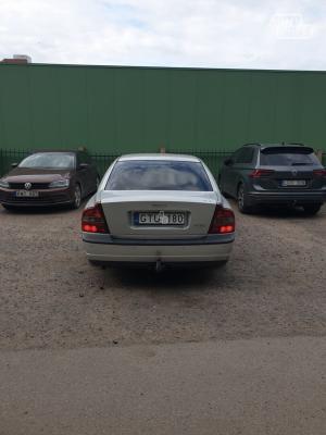 Volvo S80 2000 in Panevezys, with an engine capacity of 2.40 L and mileage of 469 thousand km for 650 €, photo 4 on AUTOMOTO.COM.LV