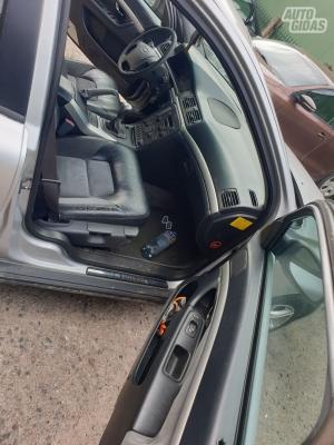 Volvo S80 2000 in Panevezys, with an engine capacity of 2.40 L and mileage of 469 thousand km for 650 €, photo 12 on AUTOMOTO.COM.LV