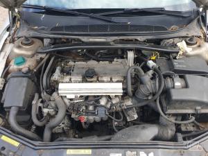 Volvo S80 2000 in Panevezys, with an engine capacity of 2.40 L and mileage of 469 thousand km for 650 €, photo 15 on AUTOMOTO.COM.LV