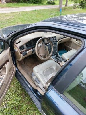 Volvo S80 2001 in Utena, with an engine capacity of 2.40 L and mileage of 344 thousand km for 800 €, photo 3 on AUTOMOTO.COM.LV