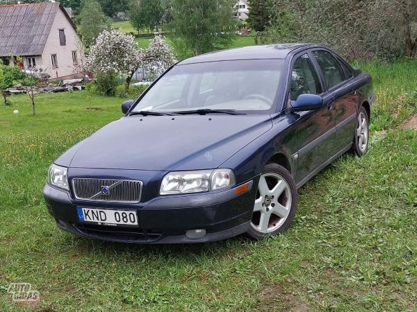 Volvo S80 2001 in Utena, with an engine capacity of 2.40 L and mileage of 344 thousand km for 800 €, photo 6 on AUTOMOTO.COM.LV