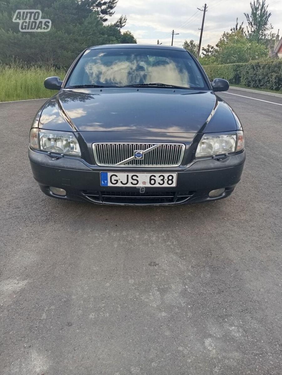 Volvo S80 2001 in Sakiai, with an engine capacity of 2.50 L and mileage of 287 thousand km for 1500 €, photo 3 on AUTOMOTO.COM.LV