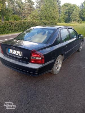 Volvo S80 2001 in Sakiai, with an engine capacity of 2.50 L and mileage of 287 thousand km for 2000 €, photo 5 on AUTOMOTO.COM.LV