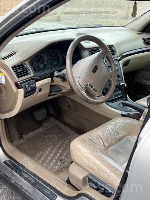 Volvo S80 2001 in Riga, with an engine capacity of 2.50 L and mileage of 360 thousand km for 980 €, photo 6 on AUTOMOTO.COM.LV