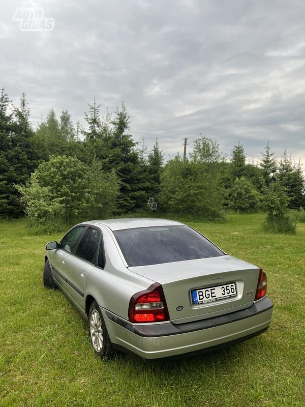 Volvo S80 2001 in Vilnius, with an engine capacity of 2.90 L and mileage of 350 thousand km for 850 €, photo 7 on AUTOMOTO.COM.LV