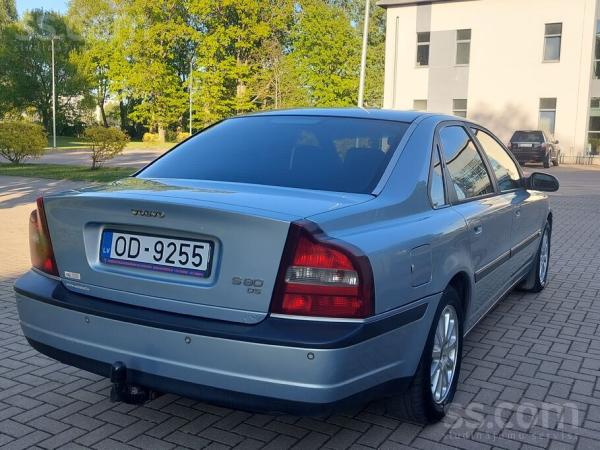 Volvo S80 2002 Jelgava, ar dzinēja tilpumu 2.40 L un nobraukumu 324 tūkst. km par 1650 €, foto 2 vietnē AUTOMOTO.COM.LV