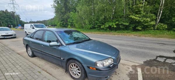 Volvo S80 2002 Rīga, ar dzinēja tilpumu 2.40 L un nobraukumu 377 tūkst. km par 1300 €, foto 3 vietnē AUTOMOTO.COM.LV
