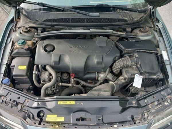 Volvo S80 2002 Rīga, ar dzinēja tilpumu 2.40 L un nobraukumu 377 tūkst. km par 1300 €, foto 7 vietnē AUTOMOTO.COM.LV