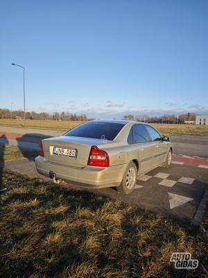 Volvo S80 2002 Kauņa, ar dzinēja tilpumu 2.40 L un nobraukumu 471 tūkst. km par 1200 €, foto 5 vietnē AUTOMOTO.COM.LV