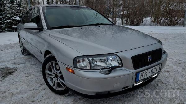 Volvo S80 2002 Rīga, ar dzinēja tilpumu 2.40 L un nobraukumu 356 tūkst. km par 1650 €, foto 1 vietnē AUTOMOTO.COM.LV
