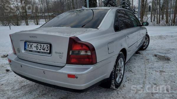 Volvo S80 2002 Rīga, ar dzinēja tilpumu 2.40 L un nobraukumu 356 tūkst. km par 1650 €, foto 5 vietnē AUTOMOTO.COM.LV