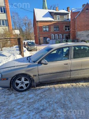 Вольво С80 2002 в Добеле, объемом двигателя 2.40 л и пробегом 403 тыс. км за 800 €, фото  на AUTOMOTO.COM.LV