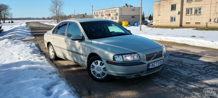 Volvo S80 2002 Joniškis, ar dzinēja tilpumu 2.50 L un nobraukumu 341 tūkst. km par 850 €, foto 1 vietnē AUTOMOTO.COM.LV