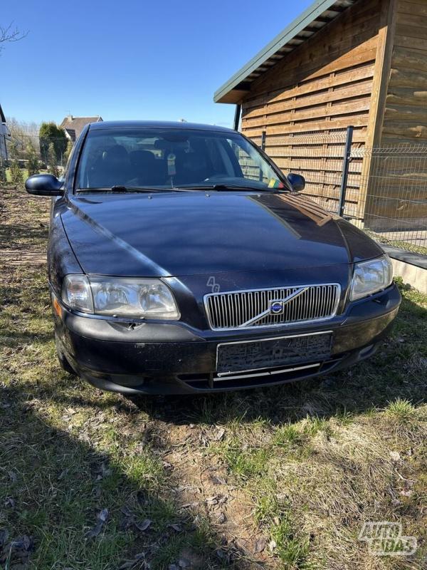Volvo S80 2002 Alīta, ar dzinēja tilpumu 2.40 L un nobraukumu 396 tūkst. km par 950 €, foto 2 vietnē AUTOMOTO.COM.LV