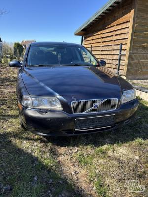 Volvo S80 2002 Alīta, ar dzinēja tilpumu 2.40 L un nobraukumu 396 tūkst. km par 950 €, foto 3 vietnē AUTOMOTO.COM.LV