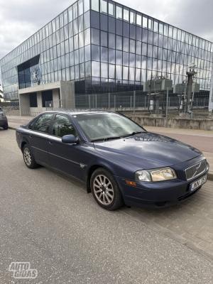 Volvo S80 2002 in Vilnius, with an engine capacity of 2.40 L and mileage of 305 thousand km for 600 €, photo 3 on AUTOMOTO.COM.LV