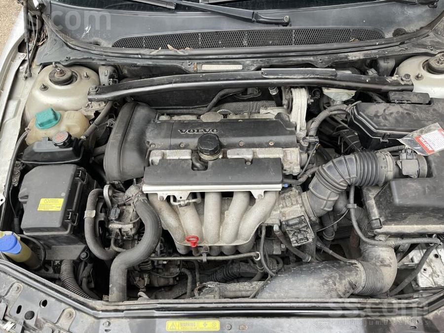 Volvo S80 2002 in Riga, with an engine capacity of 2.40 L and mileage of 324 thousand km for 2200 €, photo 8 on AUTOMOTO.COM.LV