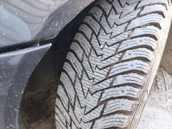 Volvo S80 2002 Klaipėda, ar dzinēja tilpumu 2.40 L un nobraukumu 195 tūkst. km par 320 €, foto 7 vietnē AUTOMOTO.COM.LV