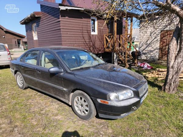 Volvo S80 2002 in Klaipeda, with an engine capacity of 2.40 L and mileage of 195 thousand km for 320 €, photo 2 on AUTOMOTO.COM.LV