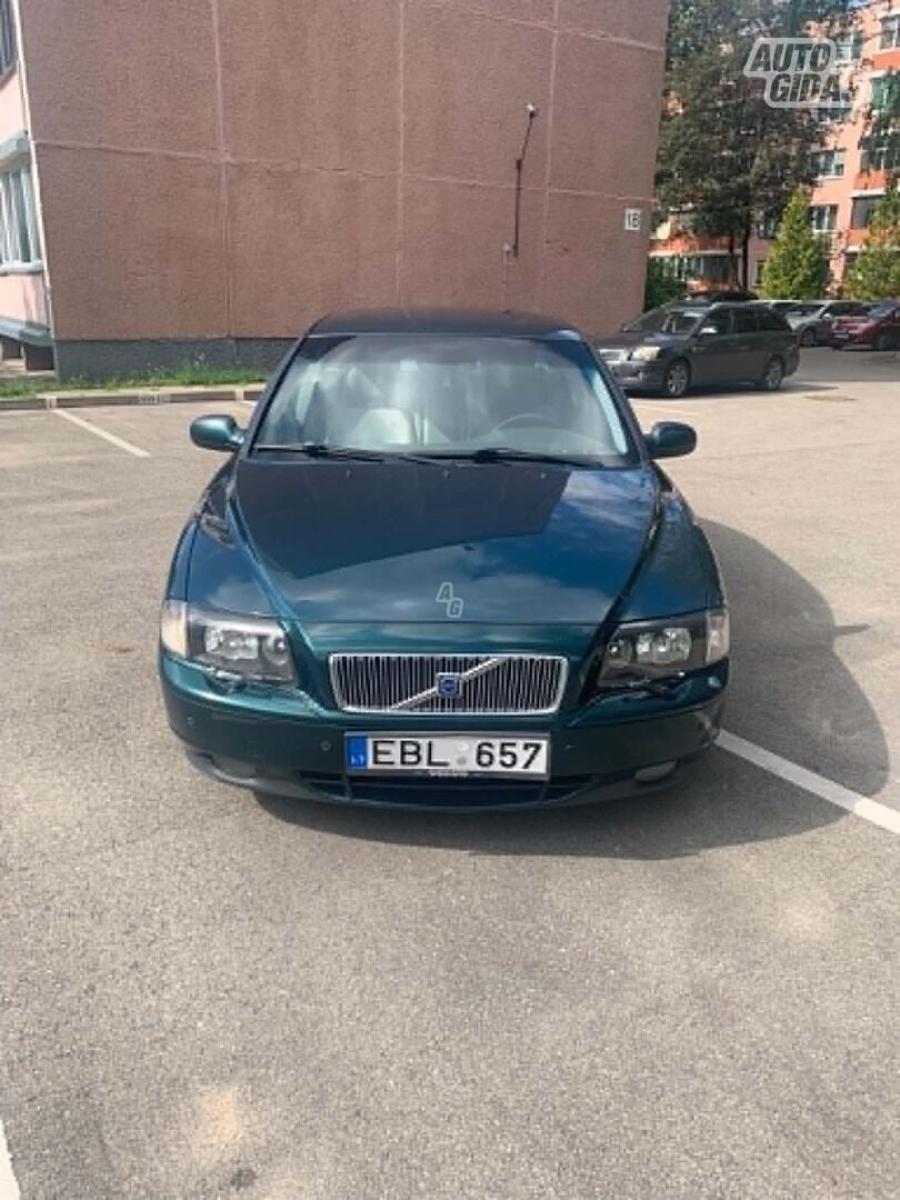 Volvo S80 2002 Alīta, ar dzinēja tilpumu 2.40 L un nobraukumu 400 tūkst. km par 700 €, foto 1 vietnē AUTOMOTO.COM.LV