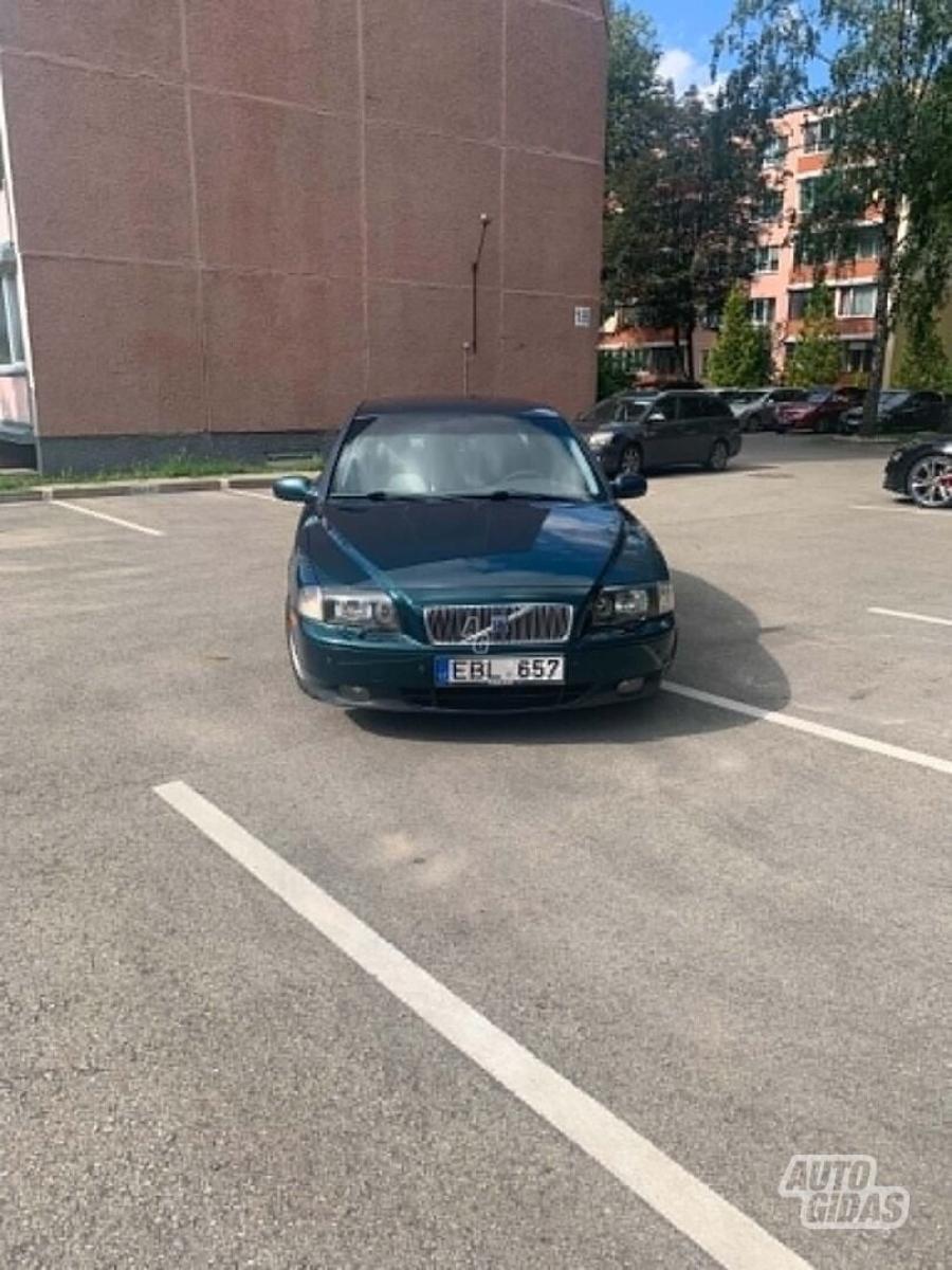 Volvo S80 2002 Alīta, ar dzinēja tilpumu 2.40 L un nobraukumu 400 tūkst. km par 700 €, foto 4 vietnē AUTOMOTO.COM.LV