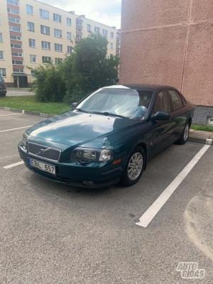 Volvo S80 2002 Alīta, ar dzinēja tilpumu 2.40 L un nobraukumu 400 tūkst. km par 700 €, foto 5 vietnē AUTOMOTO.COM.LV