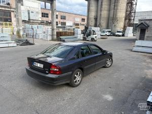 Volvo S80 2002 Viļņa, ar dzinēja tilpumu 2.40 L un nobraukumu 380 tūkst. km par 799 €, foto 4 vietnē AUTOMOTO.COM.LV