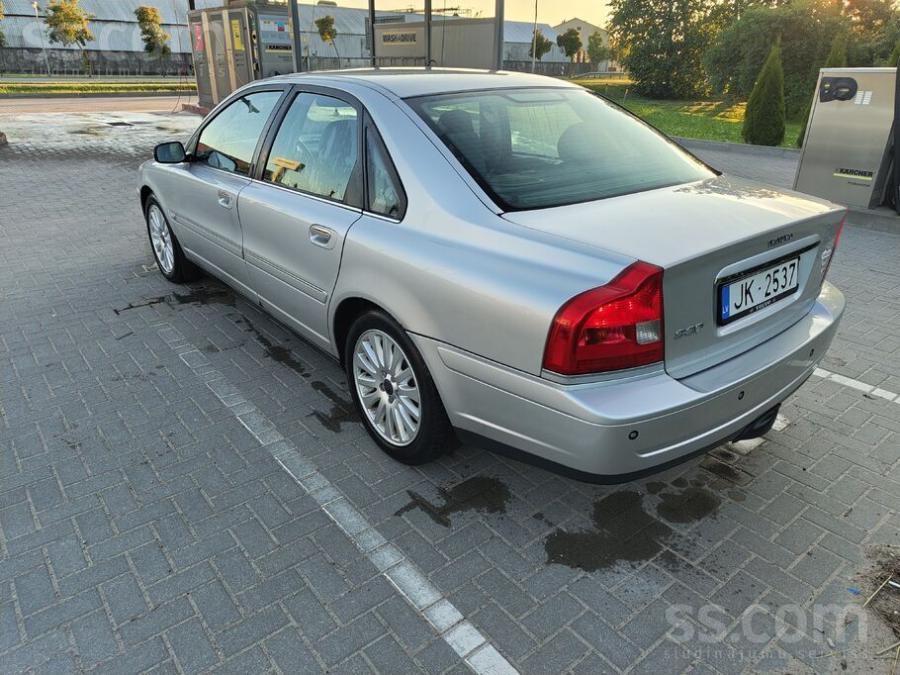 Volvo S80 2003 Saldus, ar dzinēja tilpumu 2.00 L un nobraukumu 285 tūkst. km par 1600 €, foto 6 vietnē AUTOMOTO.COM.LV