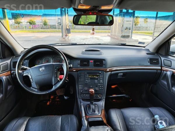 Volvo S80 2003 Saldus, ar dzinēja tilpumu 2.00 L un nobraukumu 285 tūkst. km par 1600 €, foto 10 vietnē AUTOMOTO.COM.LV
