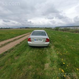 Volvo S80 2003 in Riga, with an engine capacity of 2.90 L and mileage of 330 thousand km for 990 €, photo 4 on AUTOMOTO.COM.LV