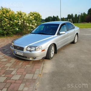 Volvo S80 2003 in Jekabpils, with an engine capacity of 2.40 L and mileage of 278 thousand km for 1500 €, photo 3 on AUTOMOTO.COM.LV