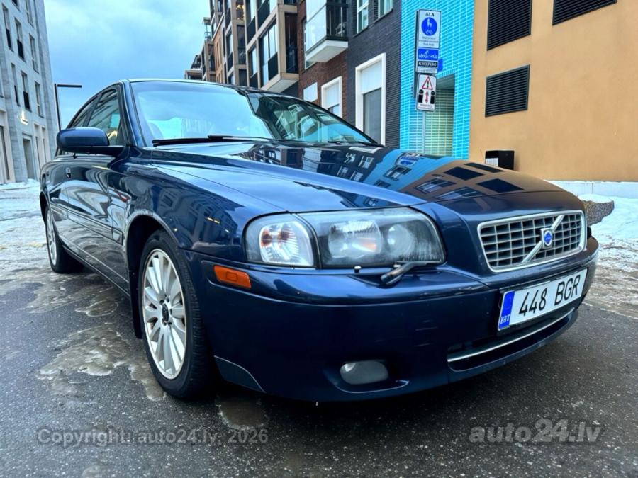 Volvo S80 2003 in Tallinn, with an engine capacity of 2.40 L and mileage of 399 thousand km for 1999 €, photo 2 on AUTOMOTO.COM.LV