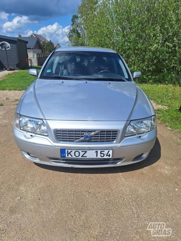 Volvo S80 2003 Kauņa, ar dzinēja tilpumu 2.40 L un nobraukumu 367 tūkst. km par 1650 €, foto 2 vietnē AUTOMOTO.COM.LV