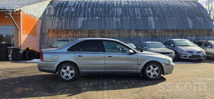 Volvo S80 2003 Valmiera, ar dzinēja tilpumu 2.50 L un nobraukumu 509 tūkst. km par 1150 €, foto 3 vietnē AUTOMOTO.COM.LV