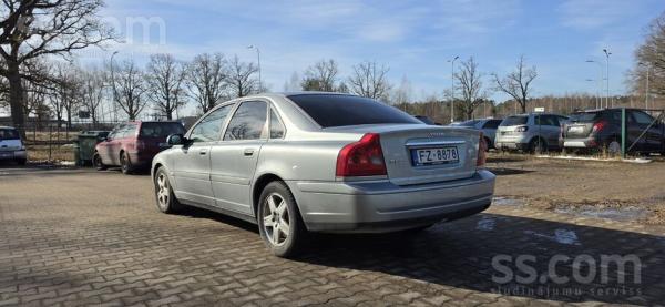 Volvo S80 2003 Valmiera, ar dzinēja tilpumu 2.50 L un nobraukumu 509 tūkst. km par 1150 €, foto 4 vietnē AUTOMOTO.COM.LV