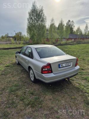 Вольво С80 2003 в Даугавпилс, объемом двигателя 2.40 л и пробегом 330 тыс. км за 950 €, фото  на AUTOMOTO.COM.LV