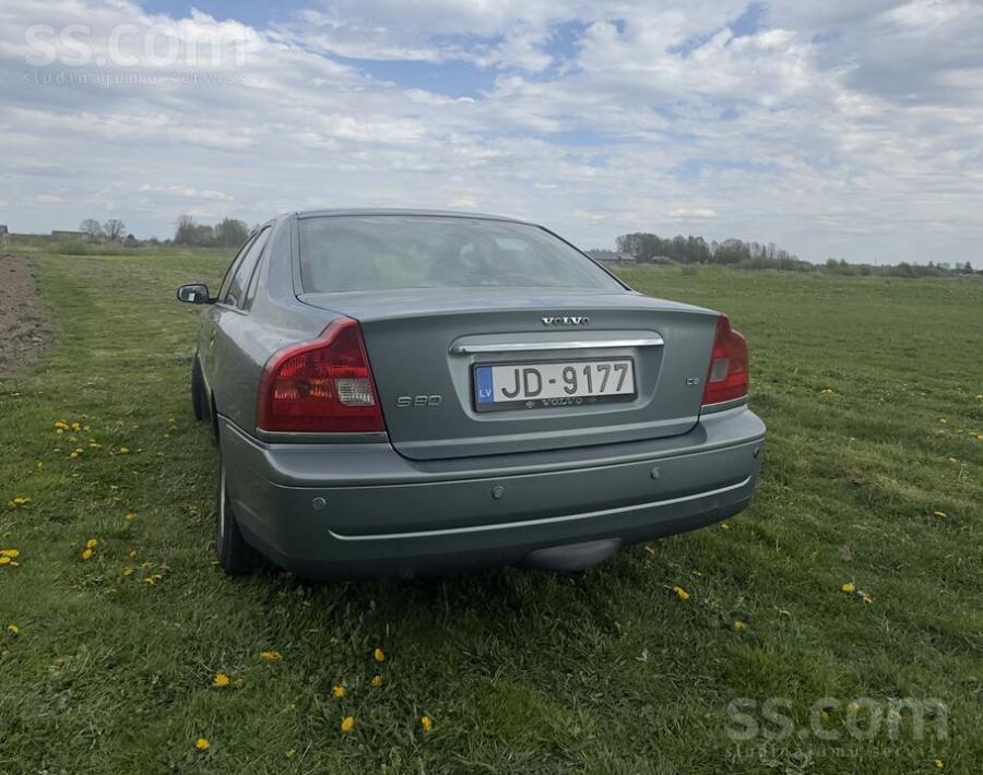 Вольво С80 2003 в Рига, объемом двигателя 2.40 л и пробегом 414 тыс. км за 1300 €, фото 4 на AUTOMOTO.COM.LV