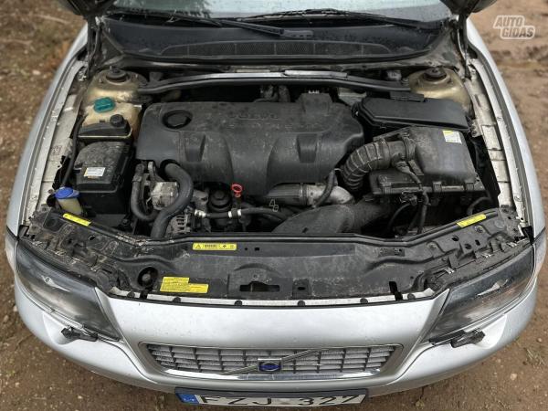 Volvo S80 2003 in Vilnius, with an engine capacity of 2.40 L and mileage of 540 thousand km for 700 €, photo 7 on AUTOMOTO.COM.LV