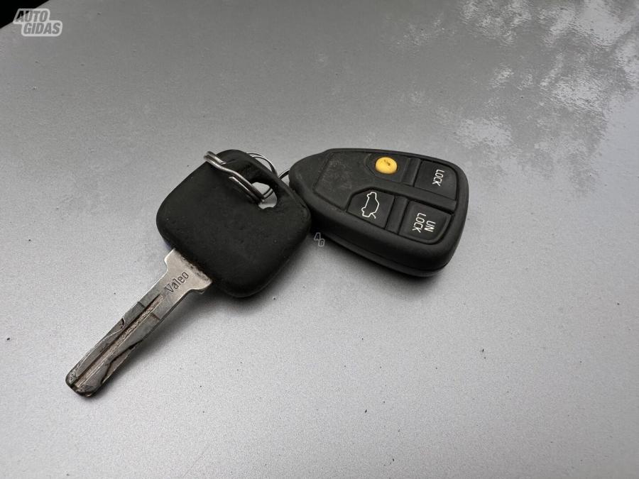 Вольво С80 2003 в Вильнюс, объемом двигателя 2.40 л и пробегом 540 тыс. км за 700 €, фото 15 на AUTOMOTO.COM.LV