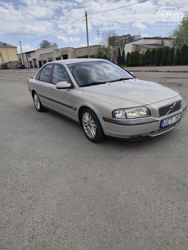 Volvo S80 2003 Panevēža, ar dzinēja tilpumu 2.40 L un nobraukumu 429 tūkst. km par 850 €, foto 6 vietnē AUTOMOTO.COM.LV