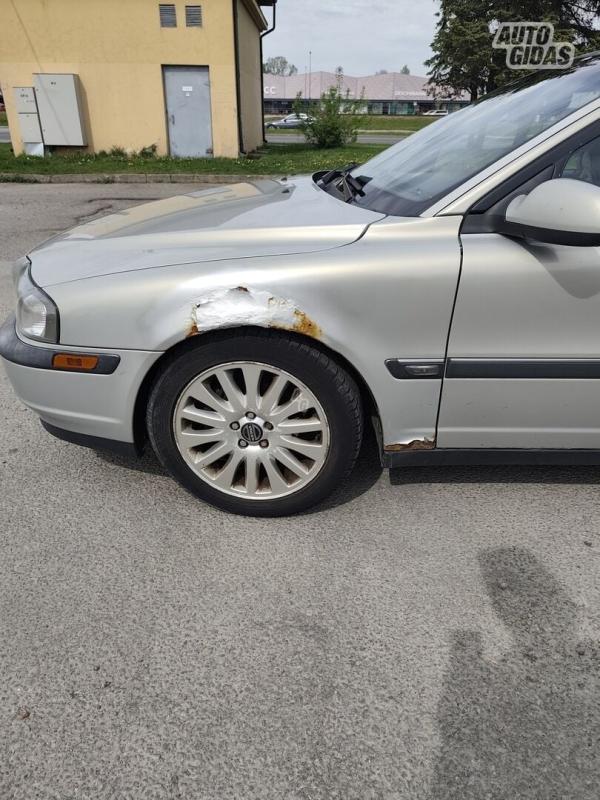 Volvo S80 2003 Panevēža, ar dzinēja tilpumu 2.40 L un nobraukumu 429 tūkst. km par 850 €, foto 8 vietnē AUTOMOTO.COM.LV