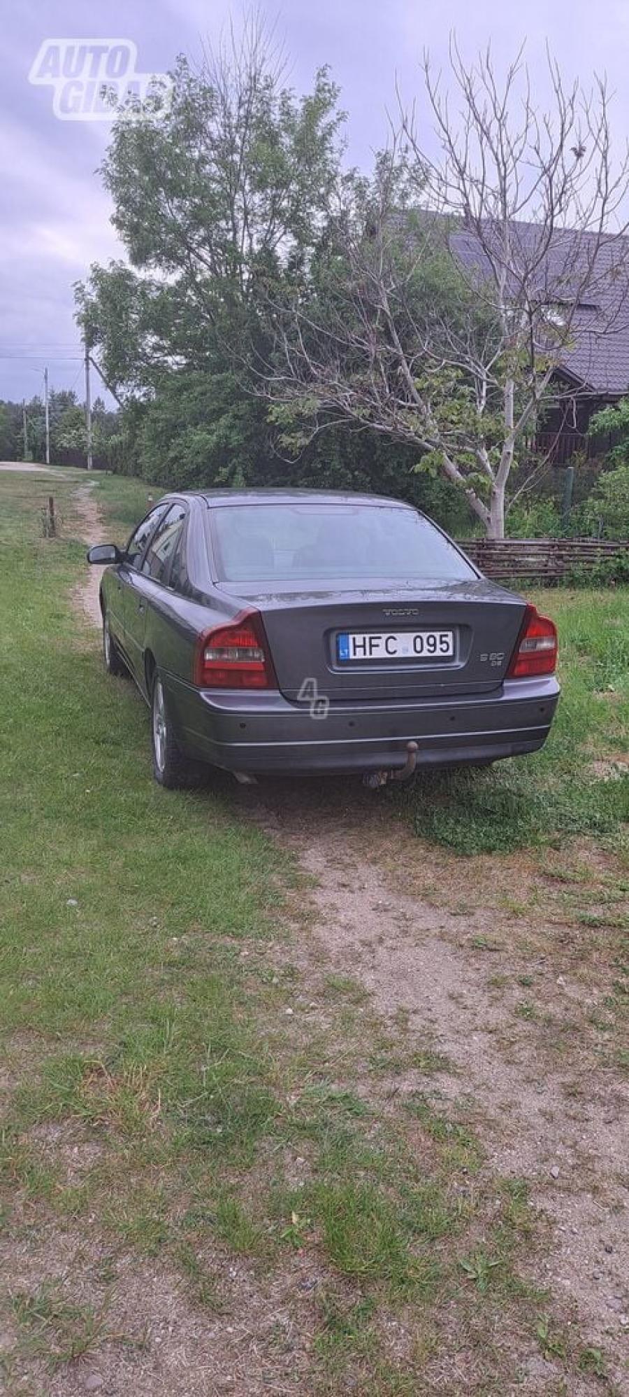 Volvo S80 2003 in Vilnius, with an engine capacity of 2.40 L and mileage of 440 thousand km for 500 €, photo 1 on AUTOMOTO.COM.LV