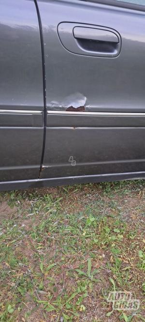 Volvo S80 2003 in Vilnius, with an engine capacity of 2.40 L and mileage of 440 thousand km for 500 €, photo 4 on AUTOMOTO.COM.LV