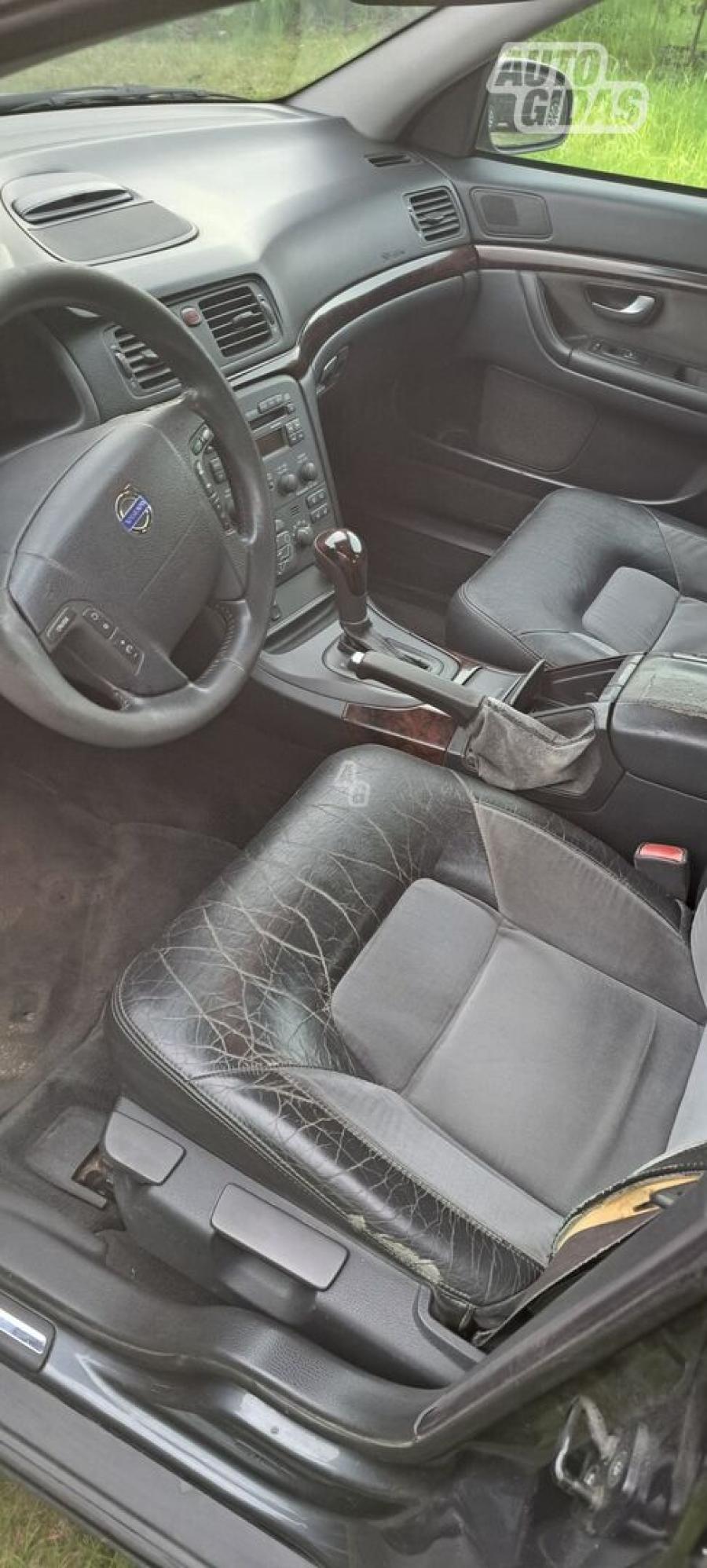 Volvo S80 2003 in Vilnius, with an engine capacity of 2.40 L and mileage of 440 thousand km for 500 €, photo 6 on AUTOMOTO.COM.LV