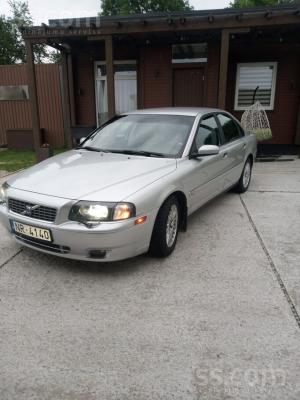 Volvo S80 2004 in Tukums, with an engine capacity of 2.40 L and mileage of 270 thousand km for 2800 €, photo 3 on AUTOMOTO.COM.LV
