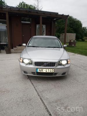Volvo S80 2004 in Tukums, with an engine capacity of 2.40 L and mileage of 270 thousand km for 2800 €, photo 4 on AUTOMOTO.COM.LV