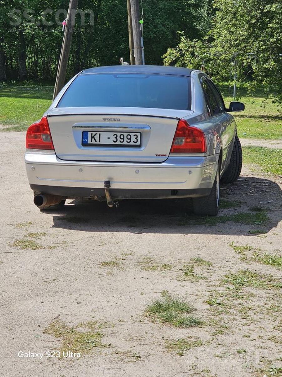 Volvo S80 2004 Talsi, ar dzinēja tilpumu 2.00 L un nobraukumu 248 tūkst. km par 1500 €, foto 1 vietnē AUTOMOTO.COM.LV