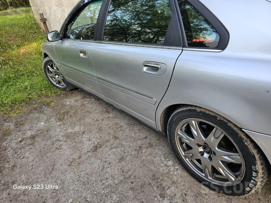 Volvo S80 2004 Talsi, ar dzinēja tilpumu 2.00 L un nobraukumu 248 tūkst. km par 1500 €, foto 7 vietnē AUTOMOTO.COM.LV